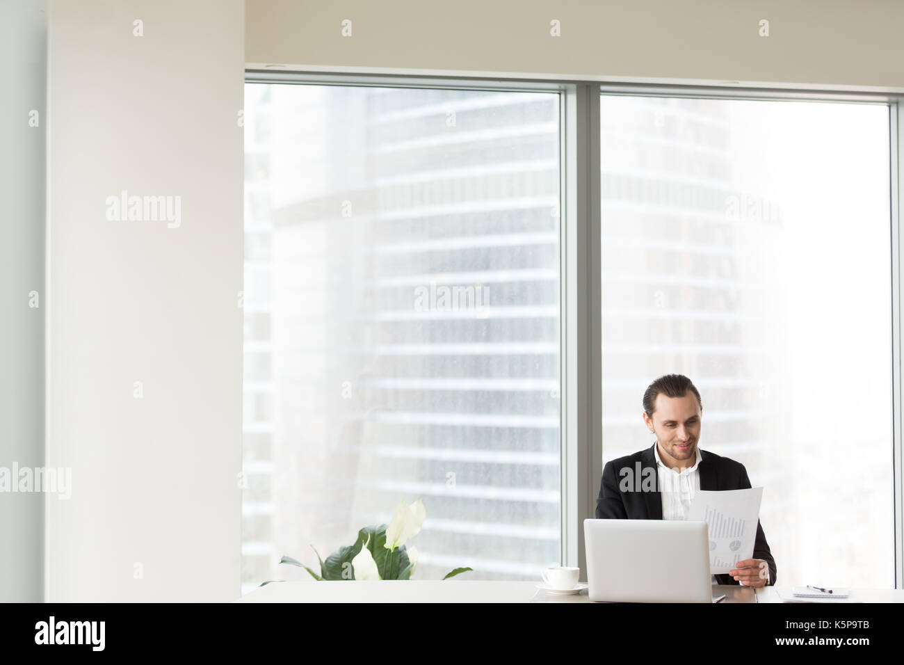 Positive accounting hi-res stock photography and images - Alamy