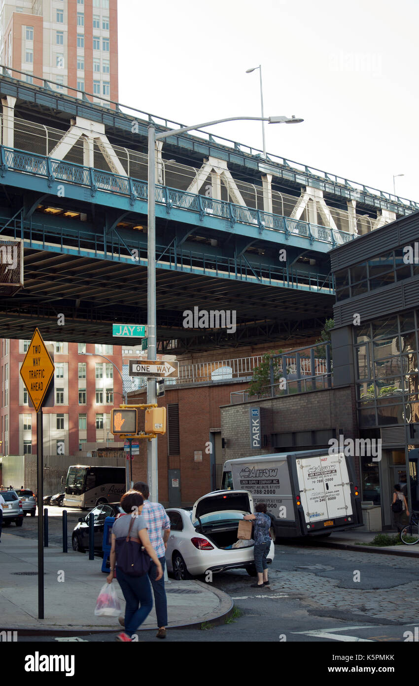 Dumbo district hi-res stock photography and images - Alamy
