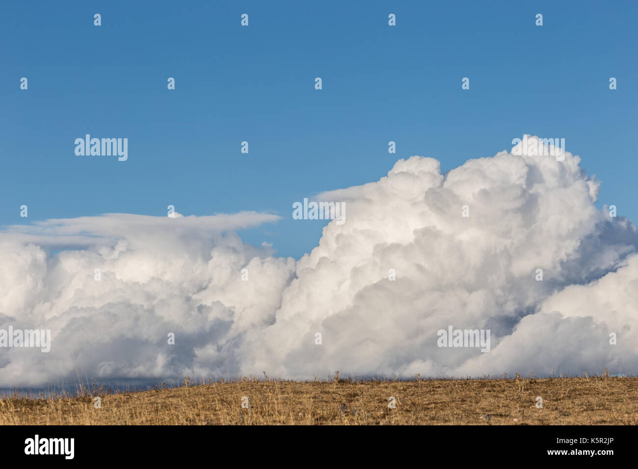 Cloud pattern cloudy sky seamless hi-res stock photography and images ...