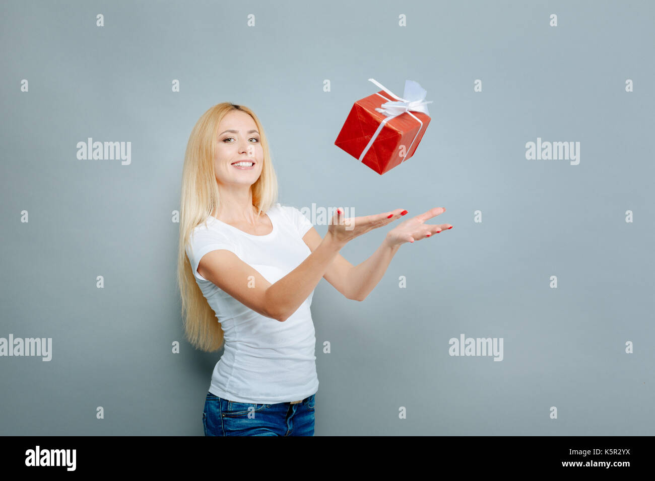 Throwing box hi-res stock photography and images - Alamy