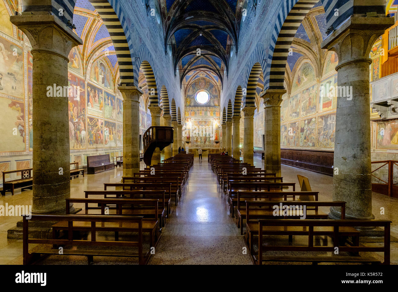 Church inside architecture hi-res stock photography and images - Alamy