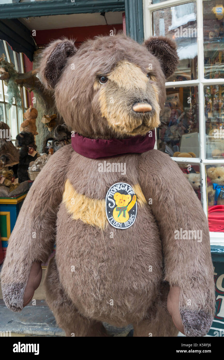 Original teddy bear hi-res stock photography and images - Alamy