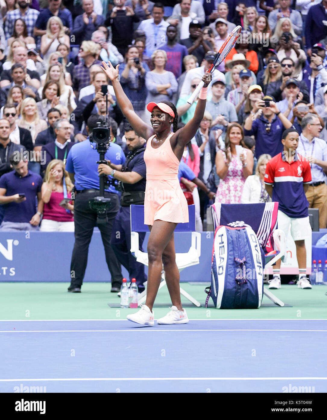 Sloane stephens us open stadium hi-res stock photography and images - Alamy