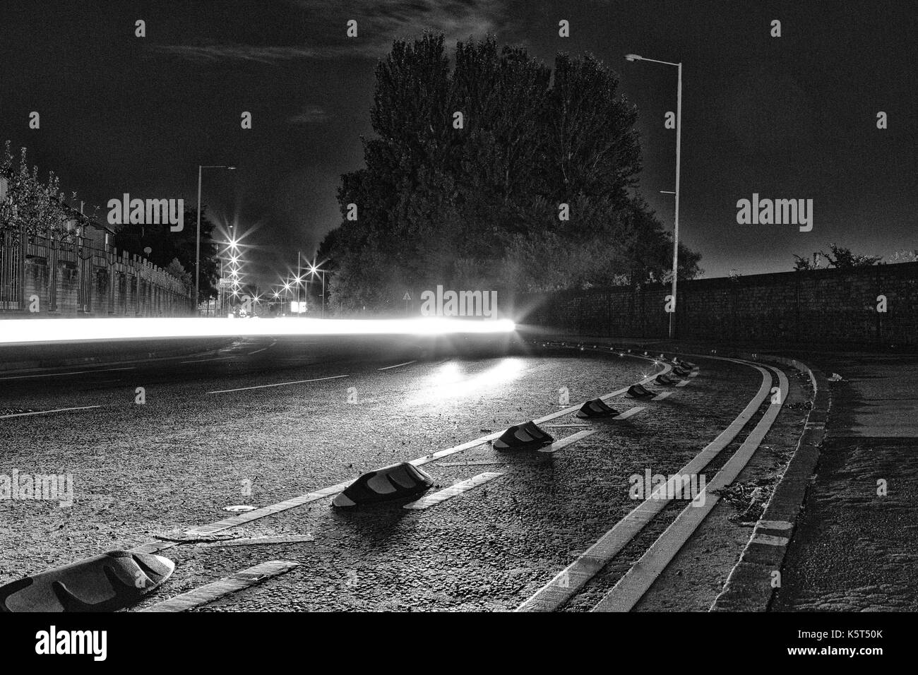 White light trails hi-res stock photography and images - Alamy