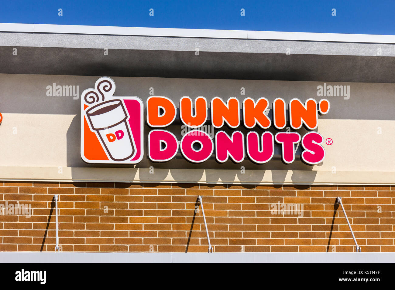 Dunkin donuts corporate logo hi-res stock photography and images - Alamy