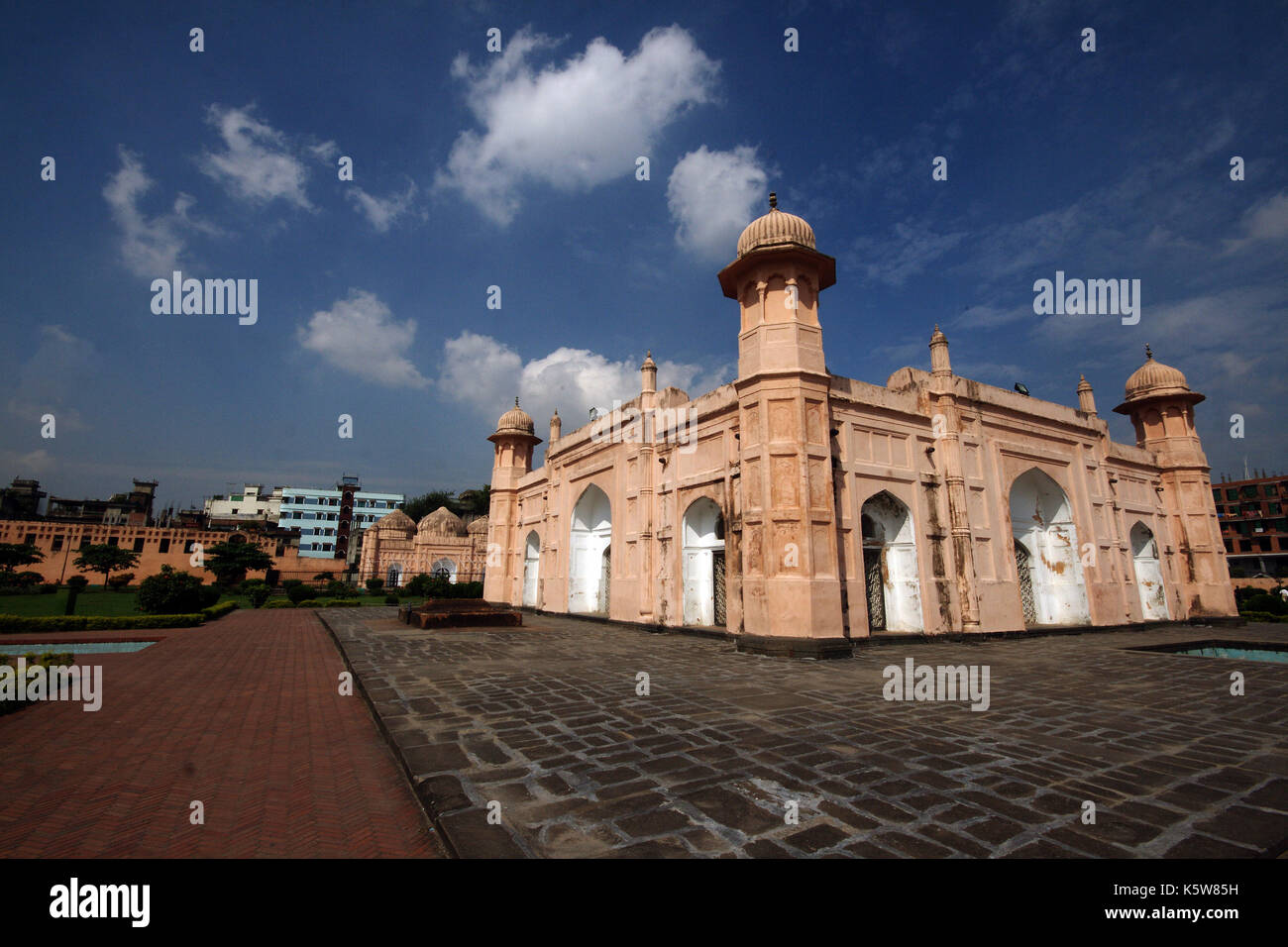 Lalbagh fort is one of the famous architectural heritage of mughal ...