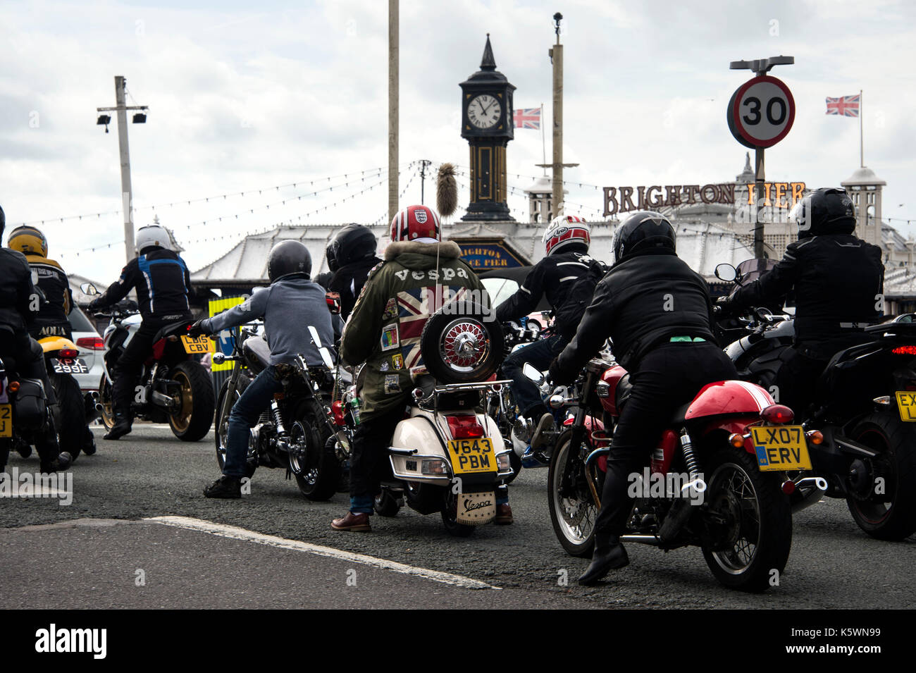 Ace Cafe Reunion 2017 Brighton Burn-Up, Thousands of bikers Descended ...
