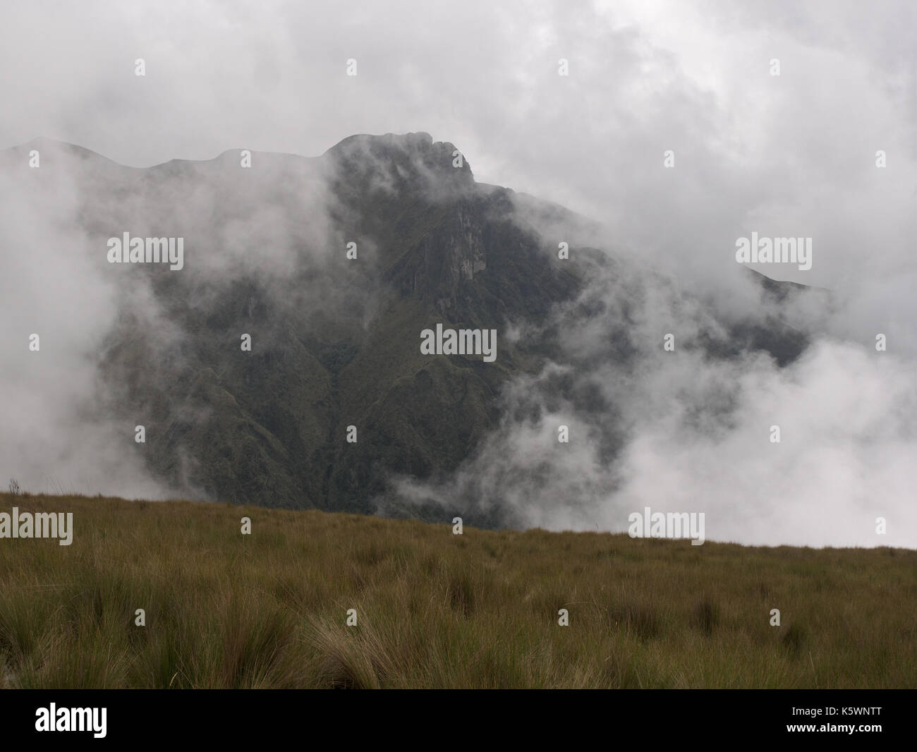 Pichincha volcano quito hi-res stock photography and images - Alamy