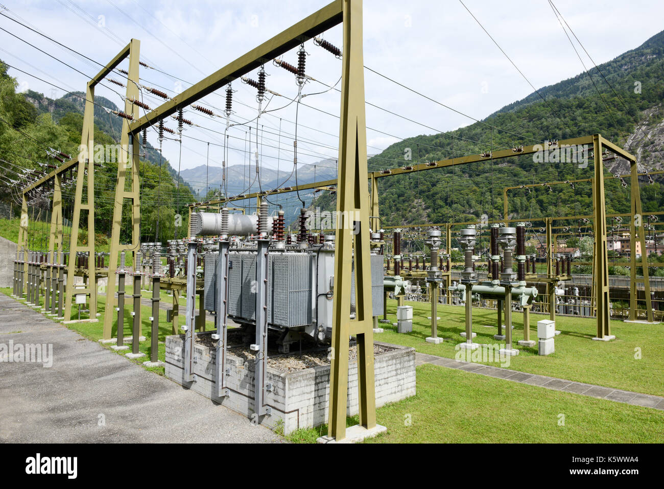 Power station making Electricity from a hydroelectric plant on ...