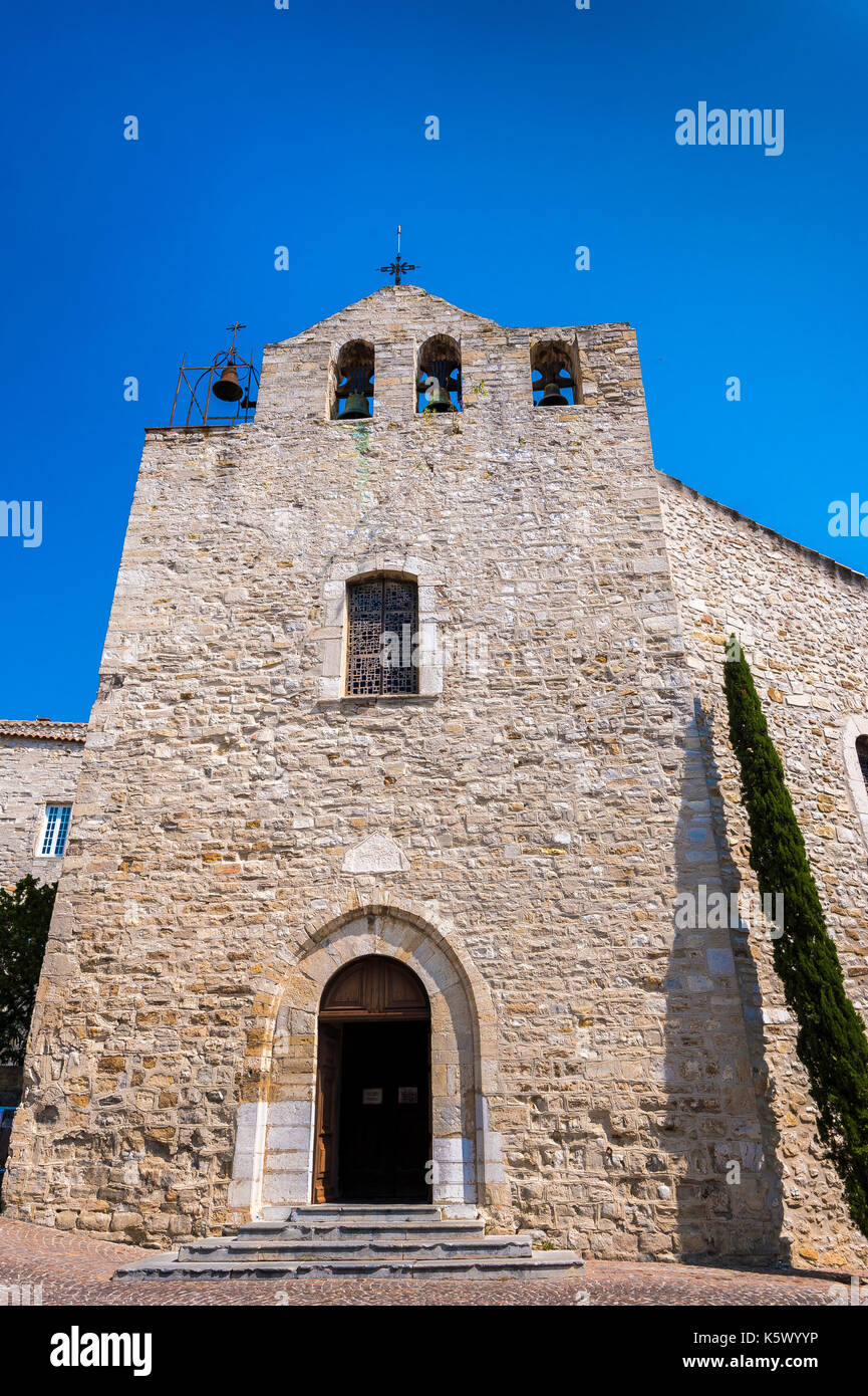 Eglise Transfiguration du Sauveur, Village Medieval du Castellet Var ...