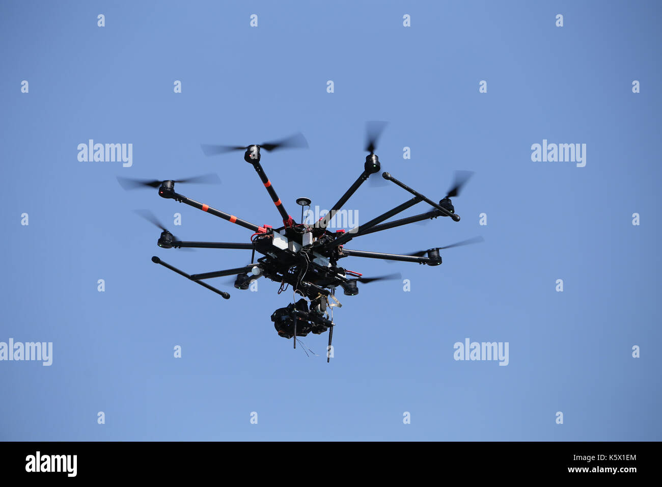 Octocopter hi-res stock photography and images - Alamy