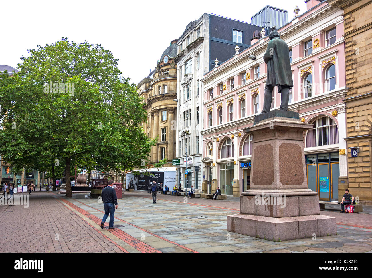St anns square manchester hi-res stock photography and images - Alamy