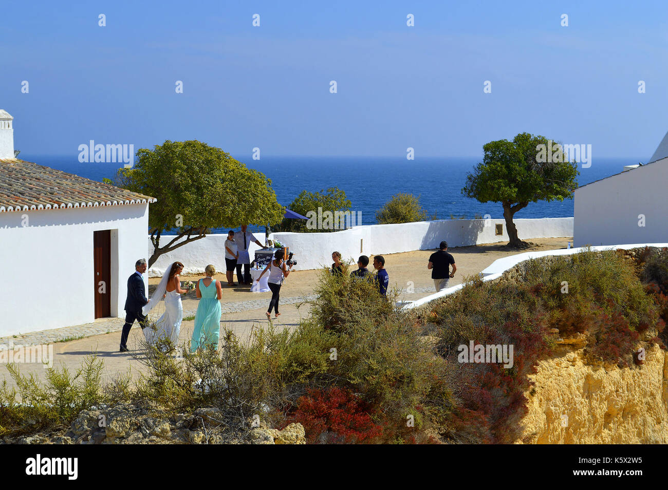 Sunshine coast wedding photographer hi-res stock photography and images ...