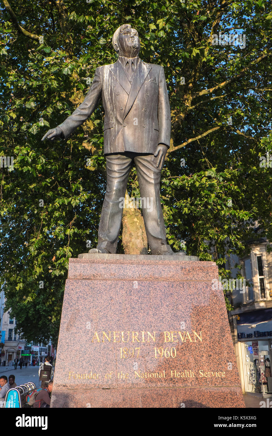 Cardiff,Bronze,statue,Aneurin Bevan,Queen Street,NHS, founder,cardiff ...