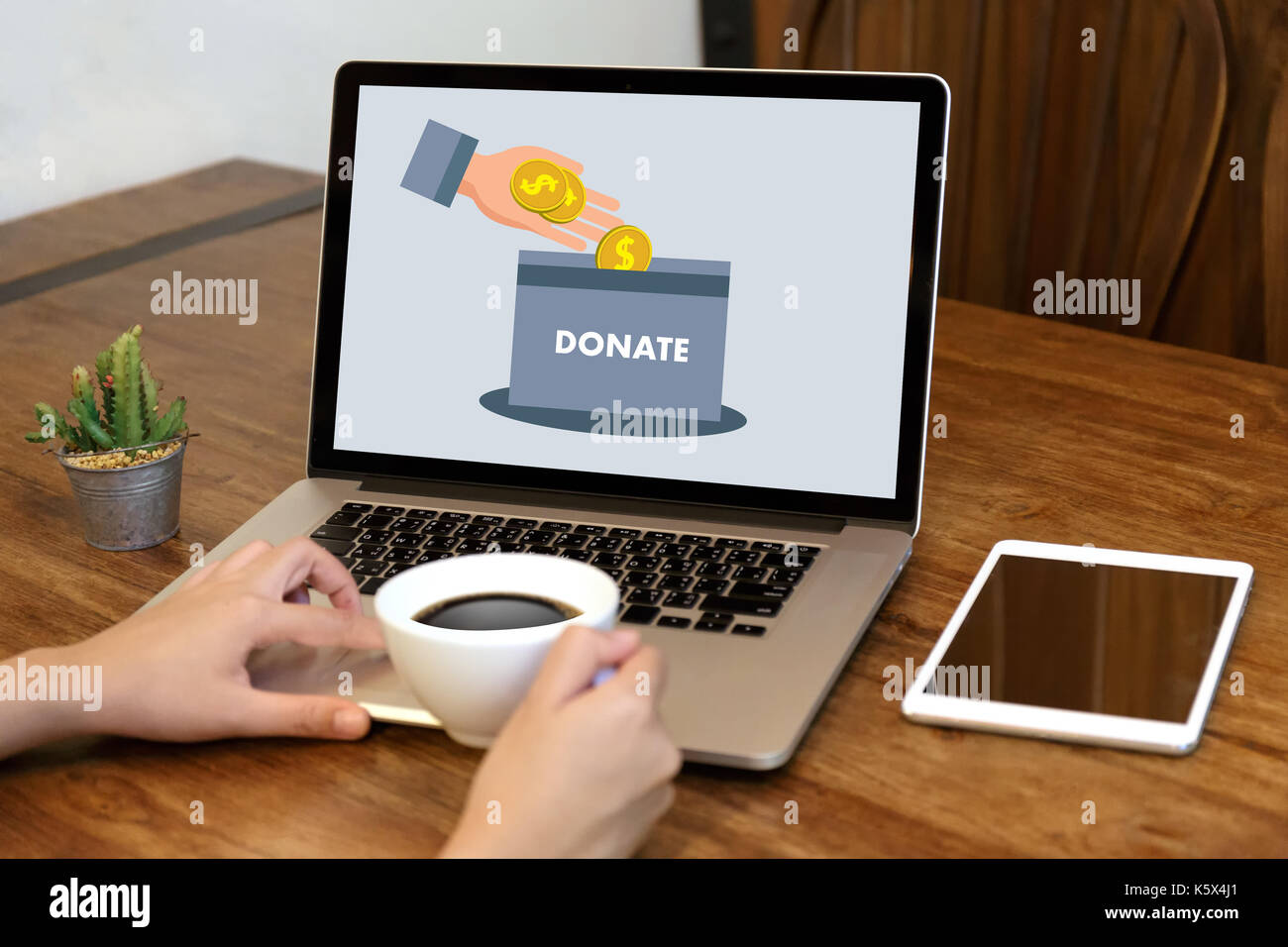 Health handout hi-res stock photography and images - Alamy