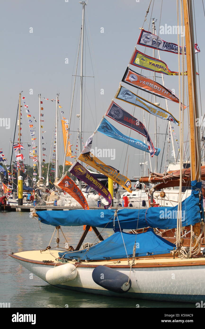 Yarmouth old gaffers festival hi-res stock photography and images - Alamy