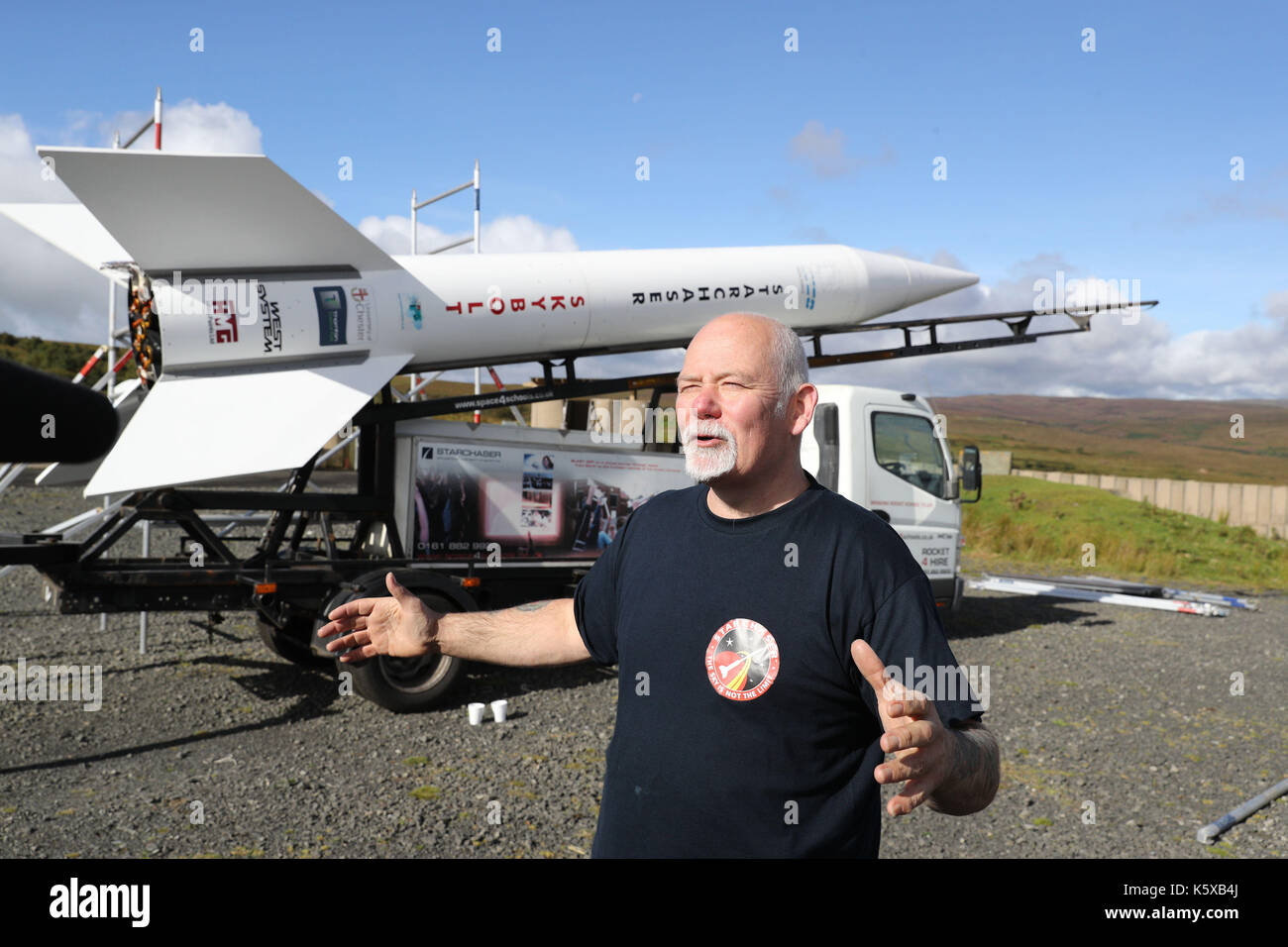 Steve bennett of starchaser industries britains biggest reusable rocket ...