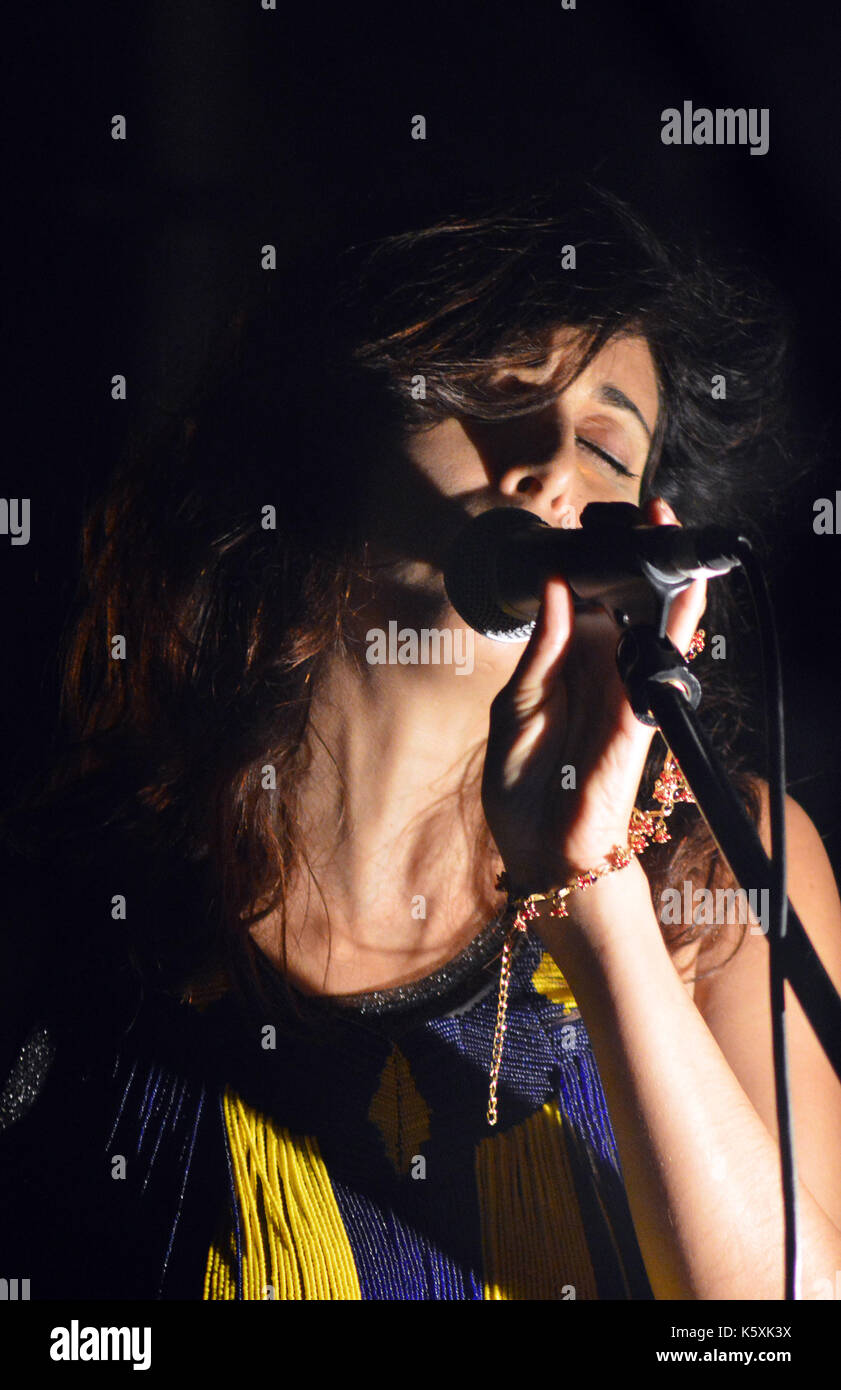 Arabic female singer hi-res stock photography and images - Alamy