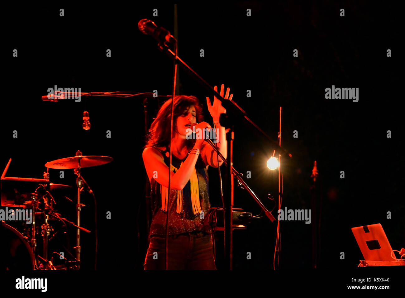 Arabic female singer hi-res stock photography and images - Alamy