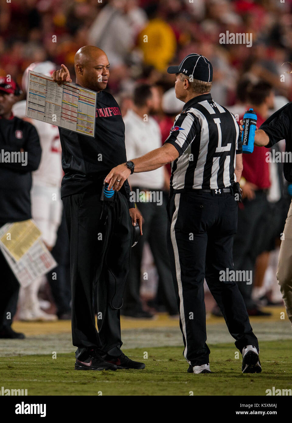 Timeout discussion hi-res stock photography and images - Alamy