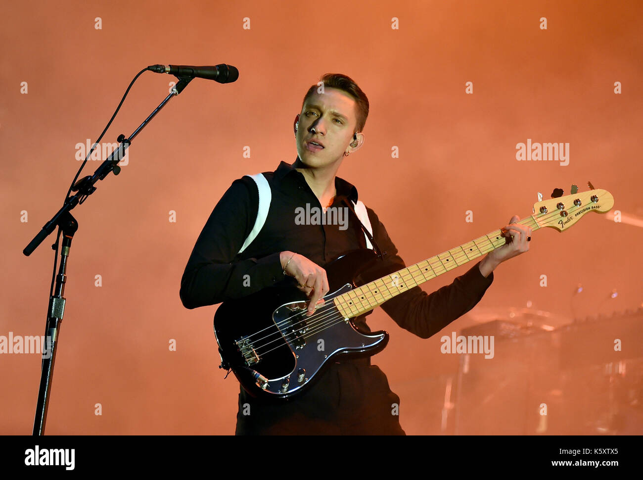 Hoppegarten, Germany. 10th Sep, 2017. The musician Oliver Sim of the ...