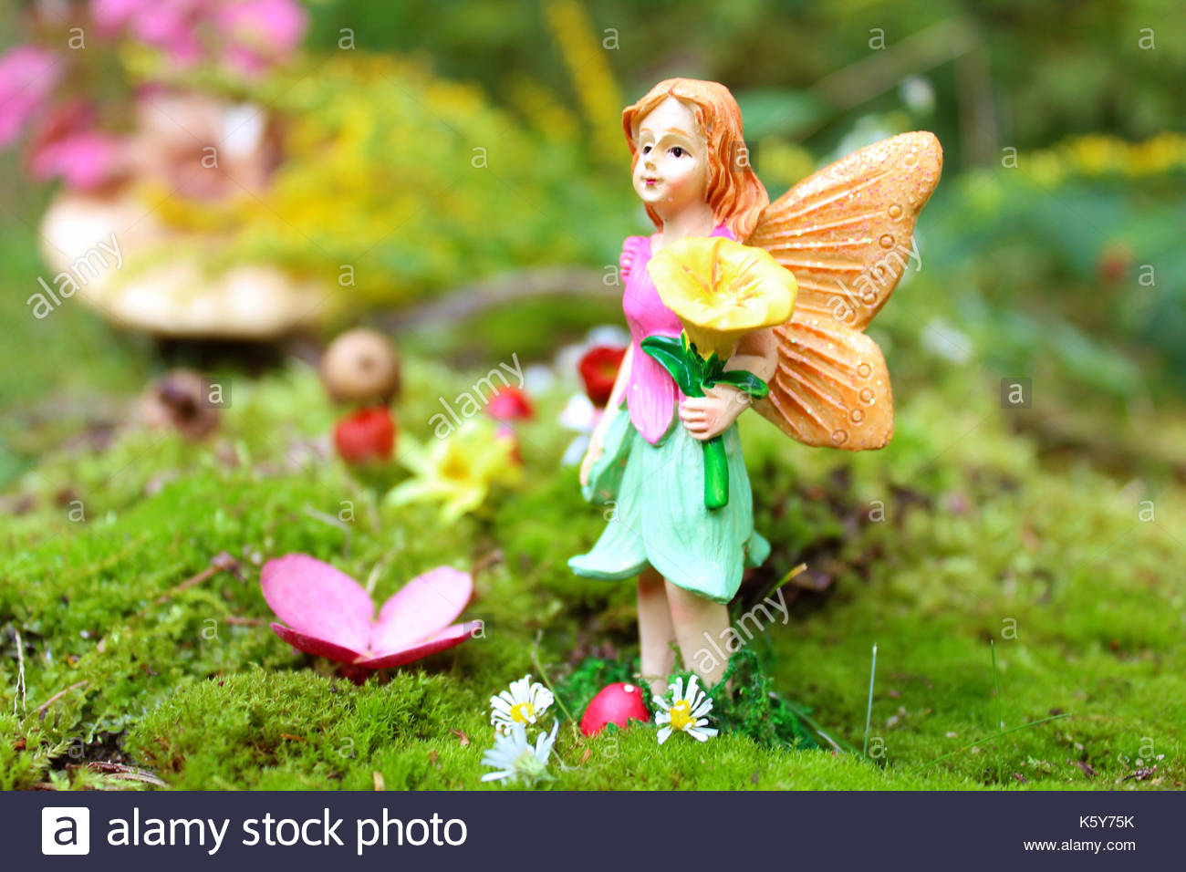 Garden Fairies High Resolution Stock Photography and Images - Alamy