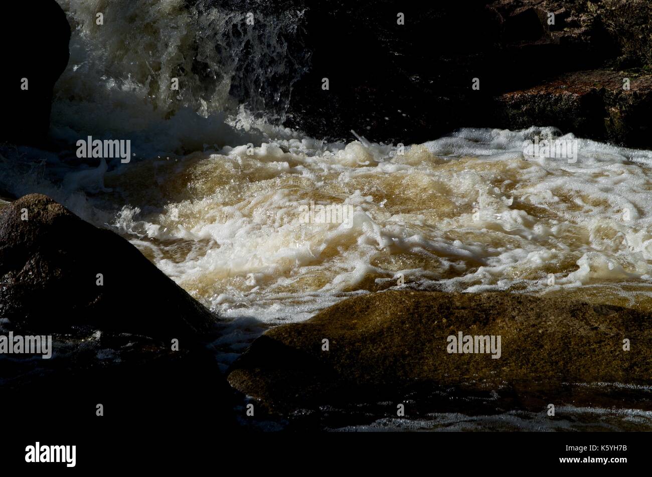 Sharrah pool in the river dart hi-res stock photography and images - Alamy