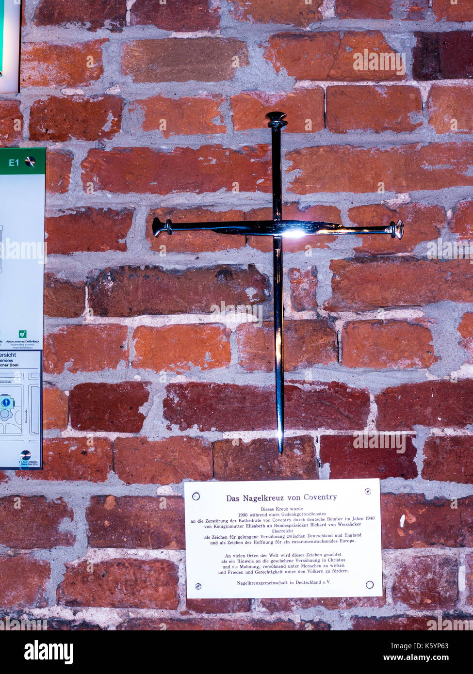 Coventry cross of nails hi-res stock photography and images - Alamy