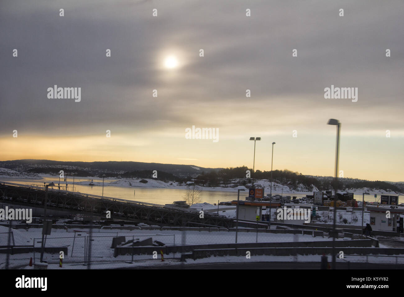 Cold day in an old city hi-res stock photography and images - Alamy