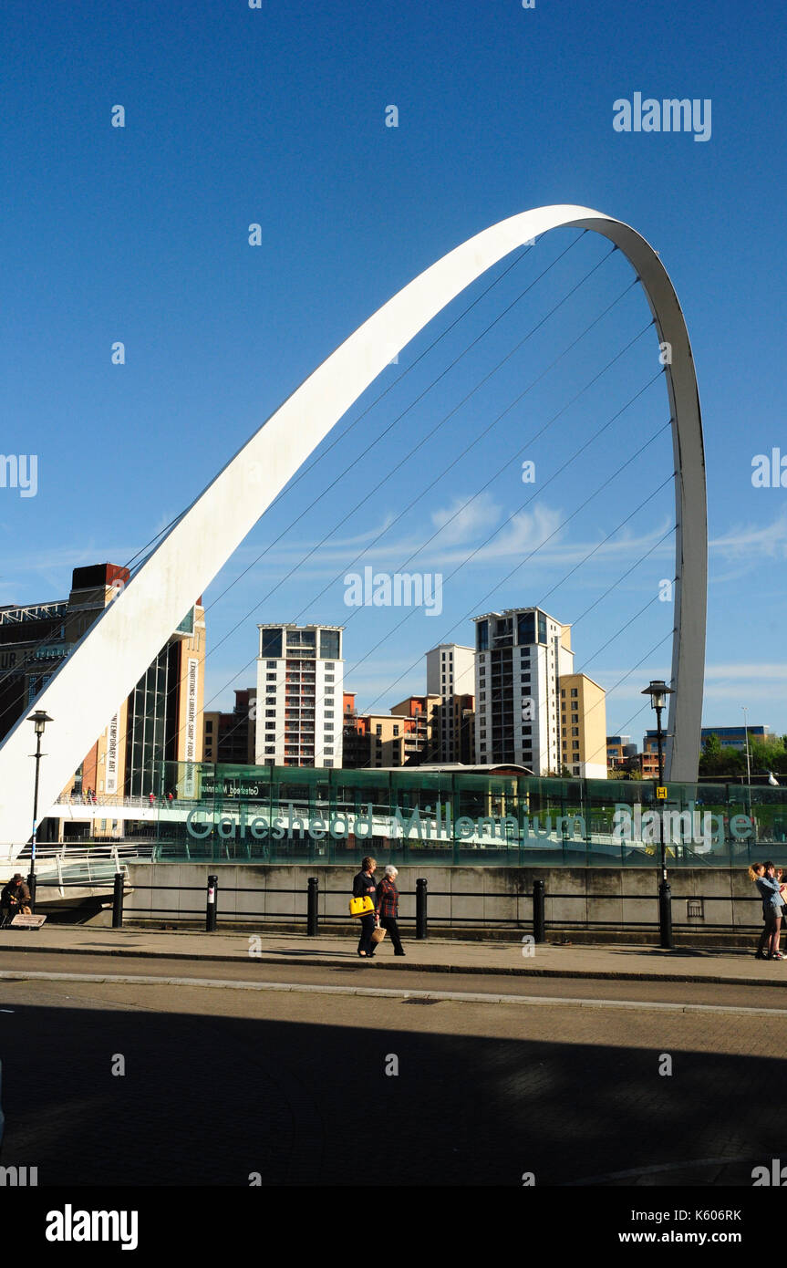 Gateshead Millennium Bridge over the River Tyne, Tyne and Wear ...