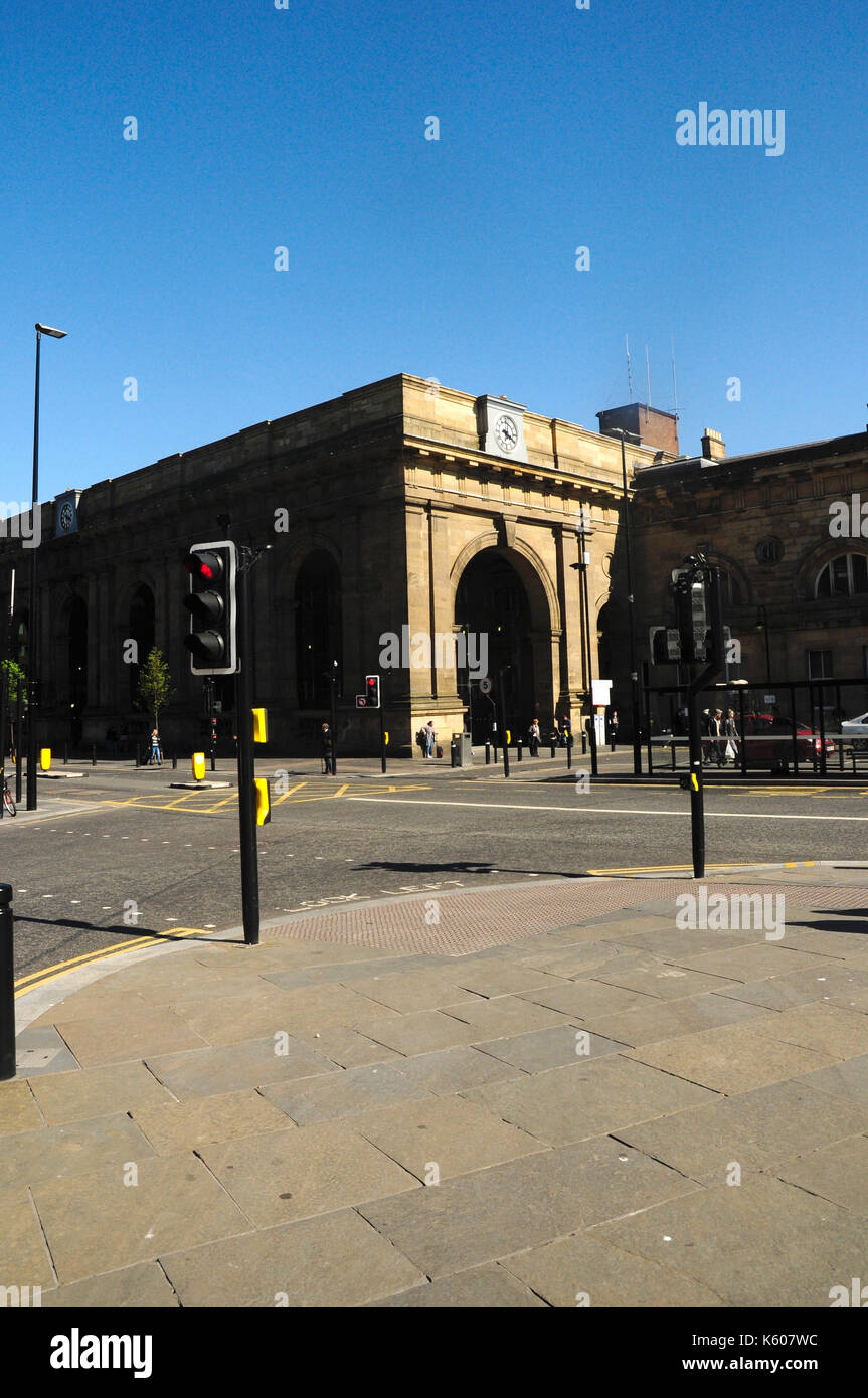 Newcastle central station hi-res stock photography and images - Alamy