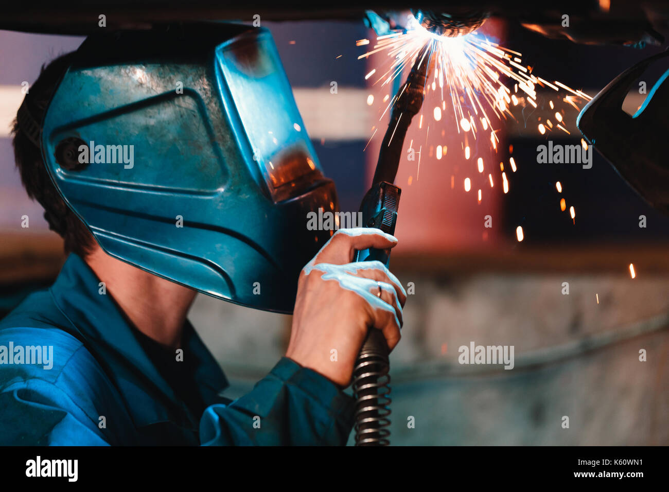 Welding mask up hi-res stock photography and images - Alamy