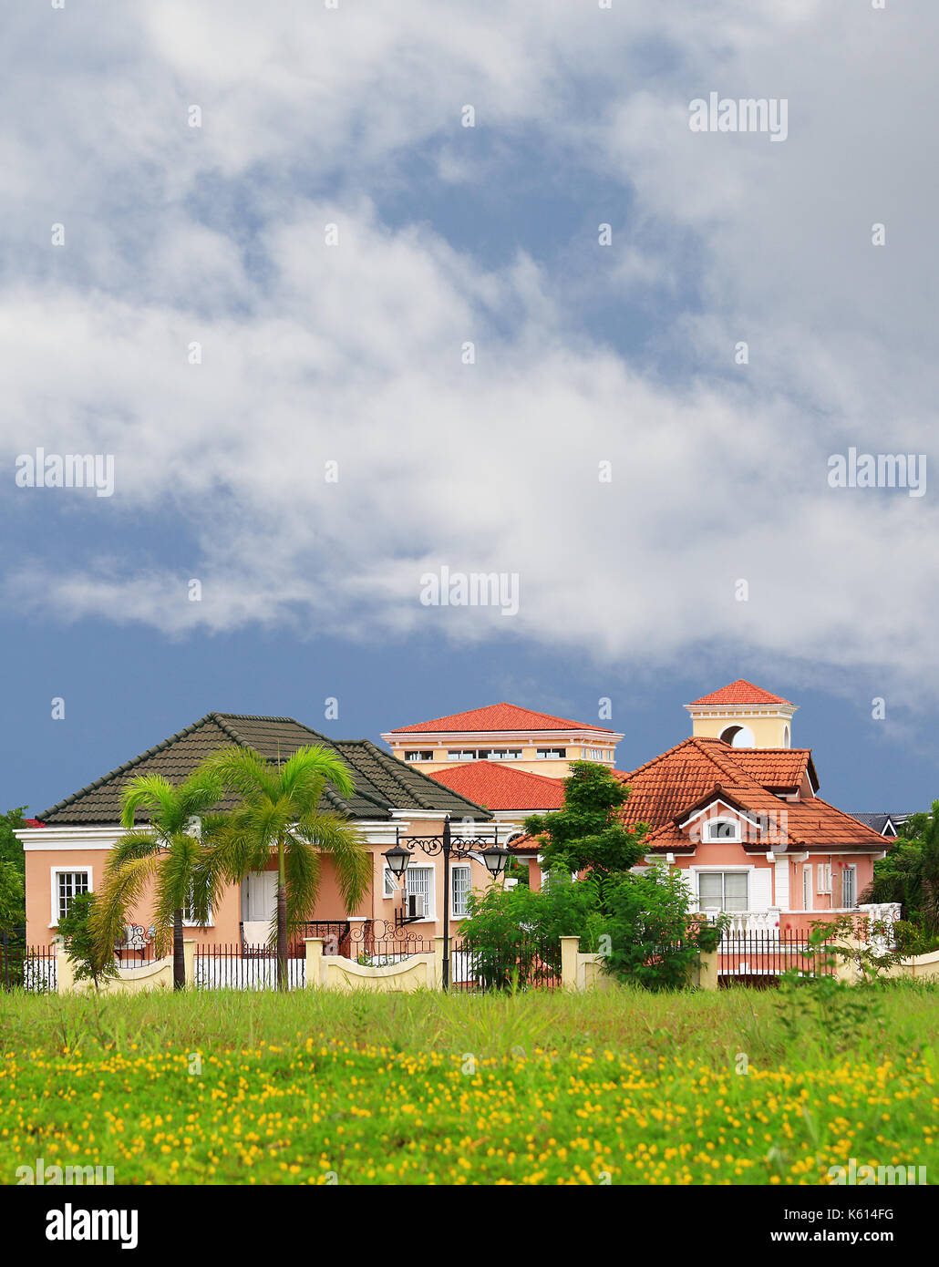 Posh village hi-res stock photography and images - Alamy