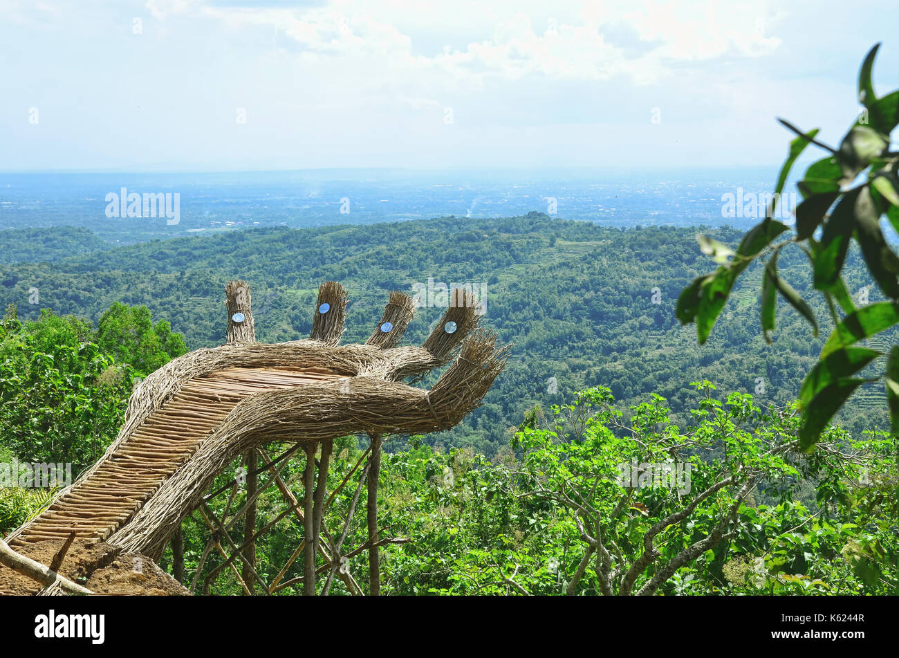 Hand-shaped wooden platform by the cliff Stock Photo - Alamy
