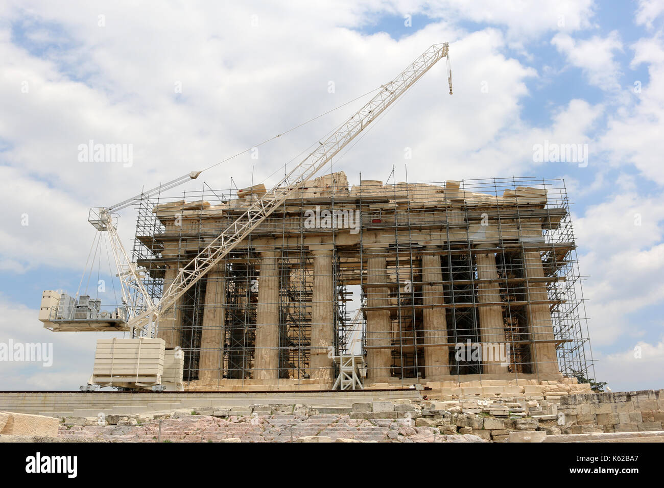 Ancient greece crane hi-res stock photography and images - Alamy