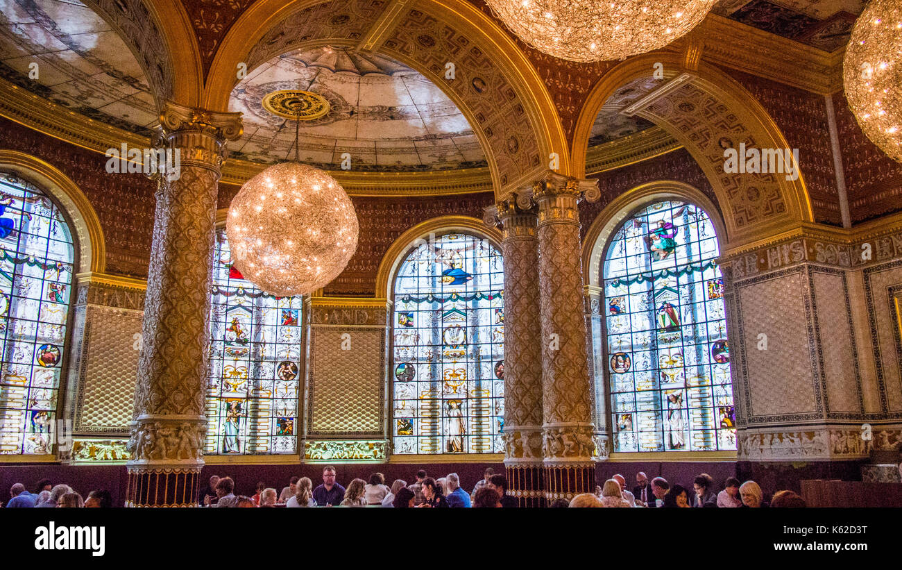 Cafe interior design hi-res stock photography and images - Alamy