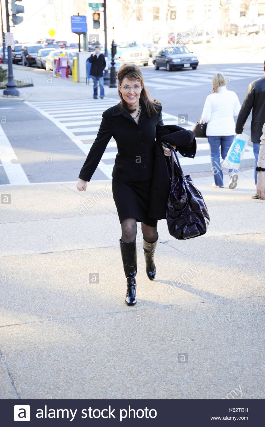 Sarah Palin. Governor Sarah Palin, looks stunning and fierce as she ...