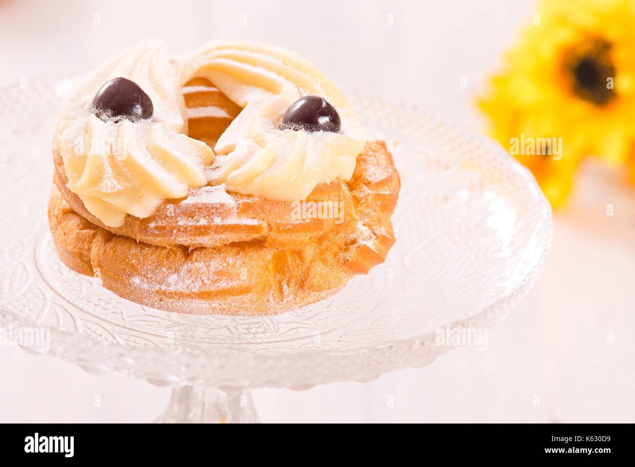 Zeppole with pastry cream Stock Photo - Alamy