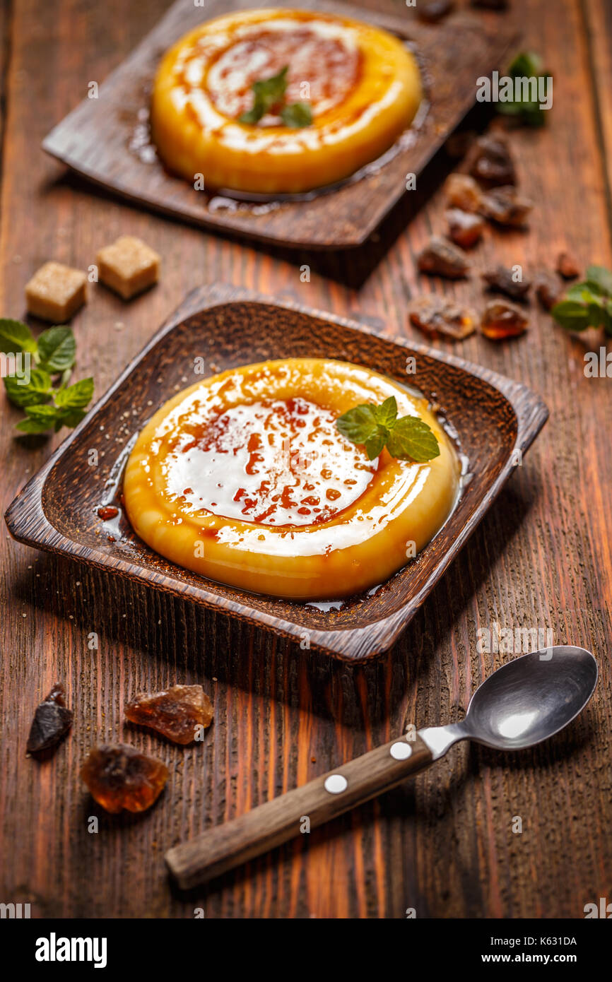 Typical catalan dessert, crema catalana on bamboo plate Stock Photo - Alamy