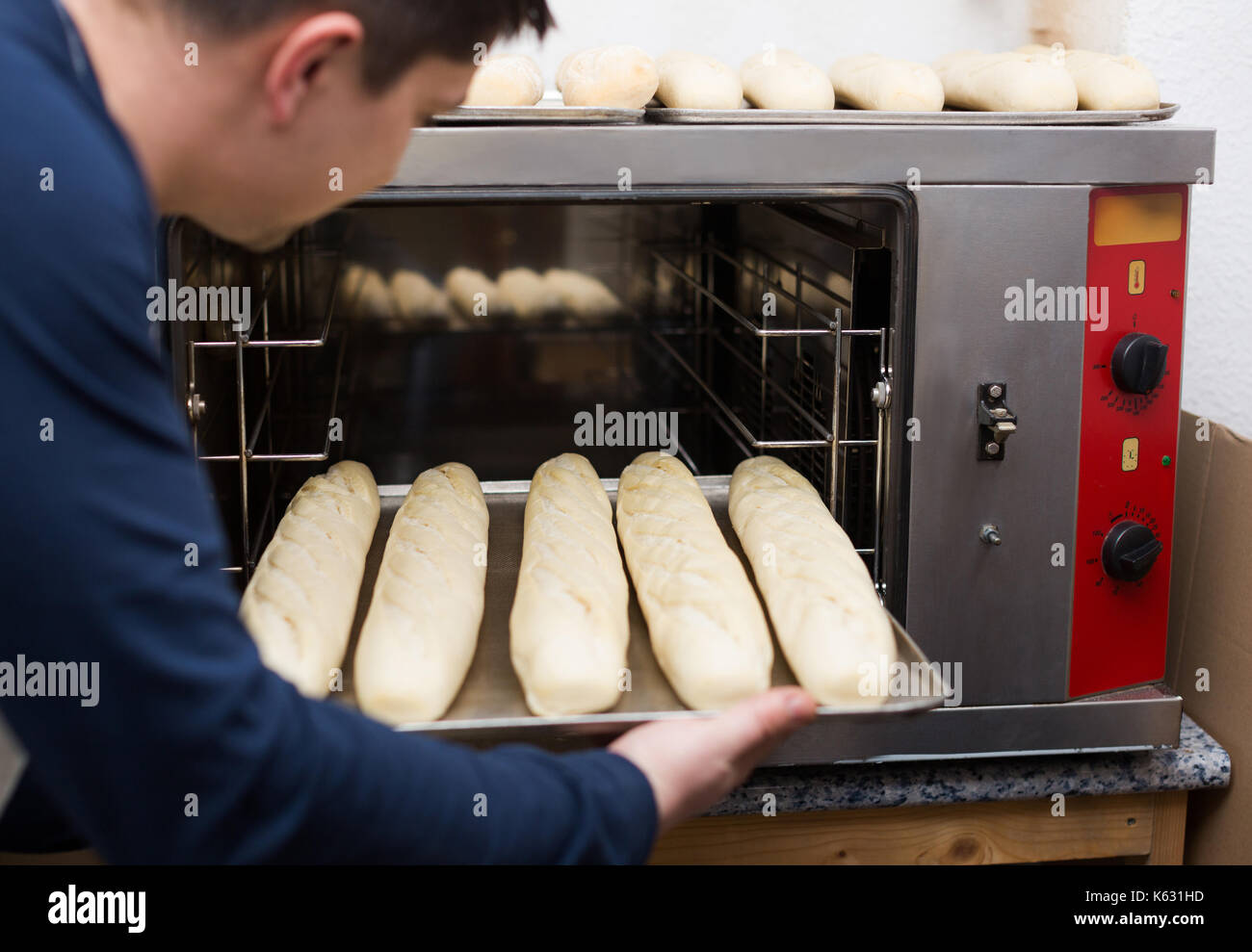 Grocery store bakery section hi-res stock photography and images - Alamy