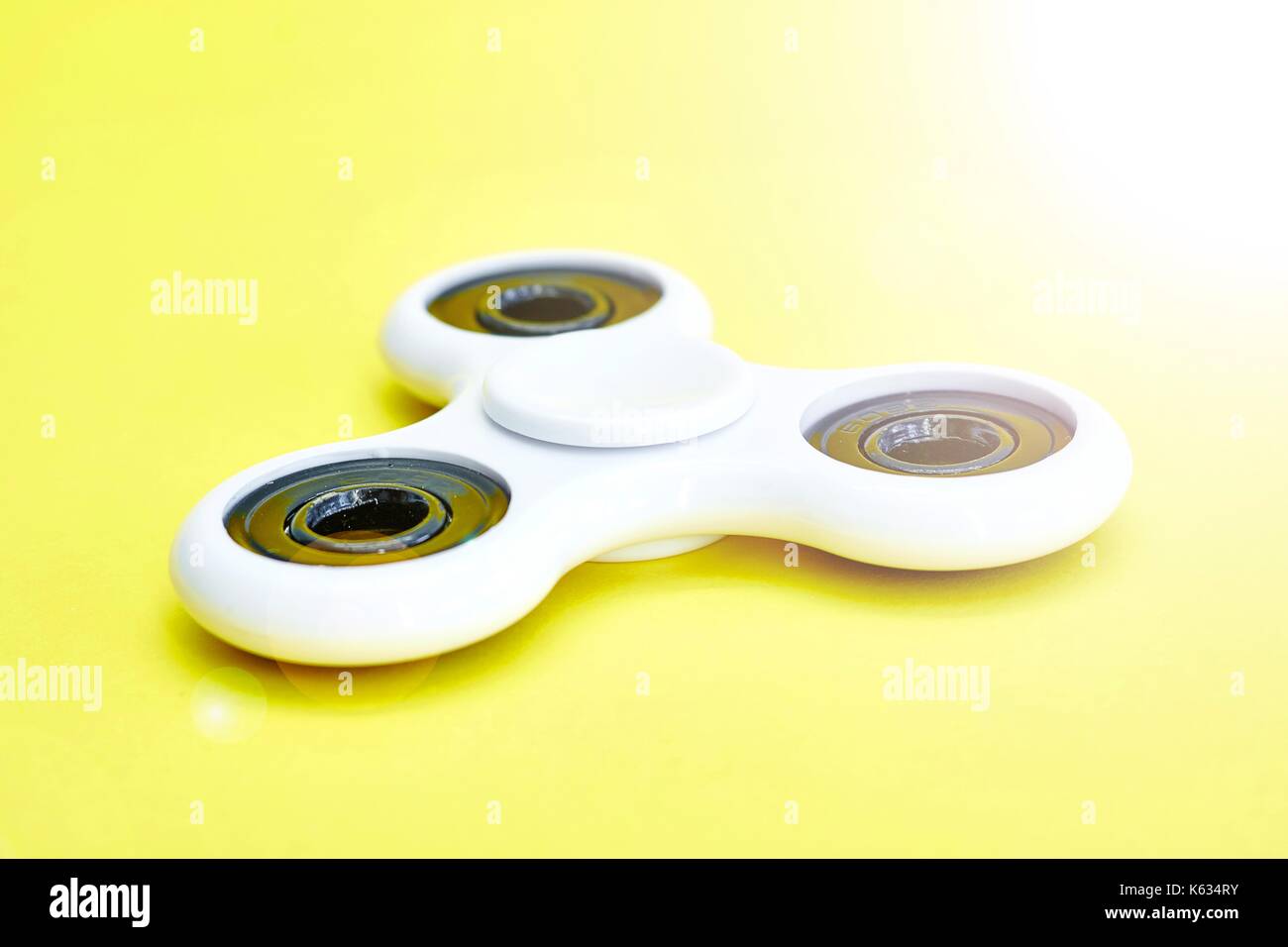 A studio photo of a finger spinner Stock Photo - Alamy