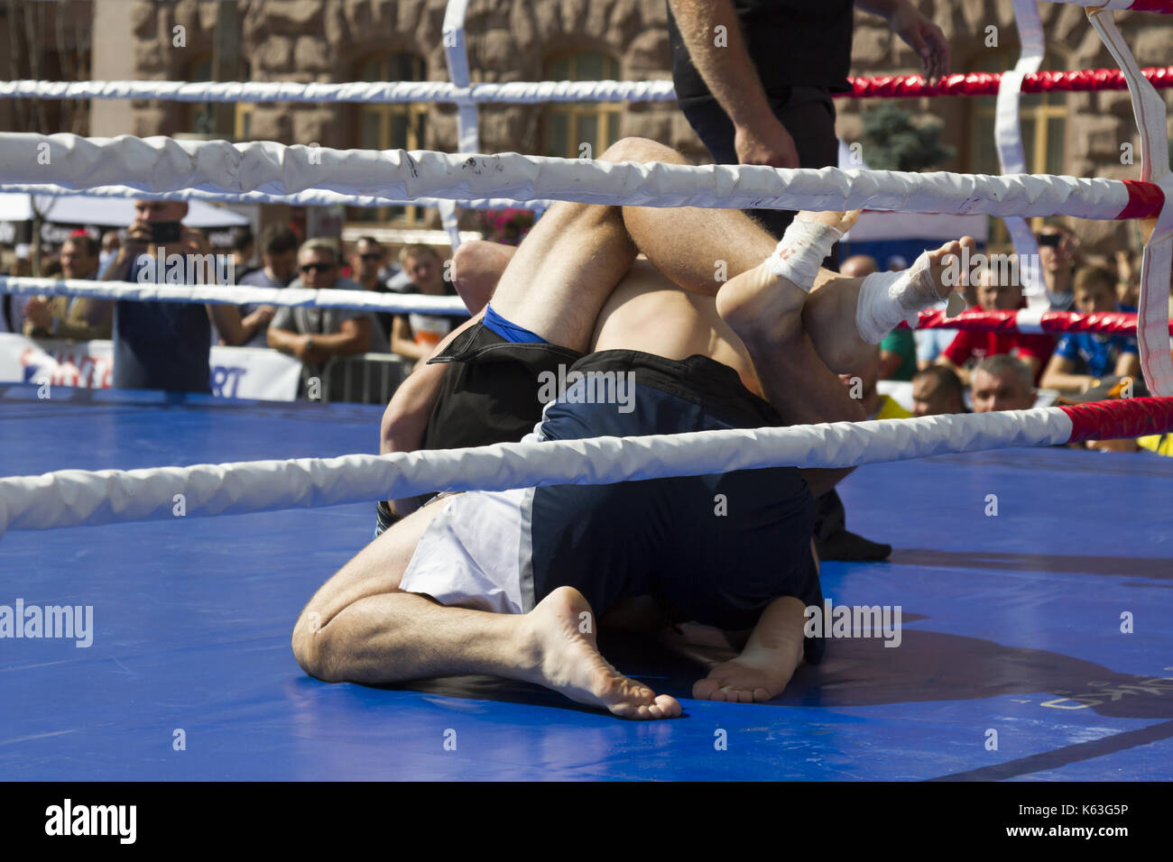 Professional boxing fight leg hi-res stock photography and images - Alamy
