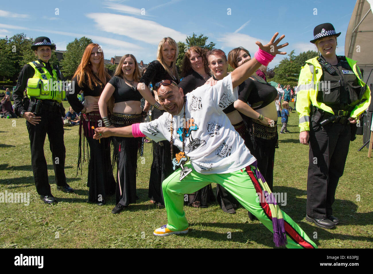 Community social events hi-res stock photography and images - Alamy