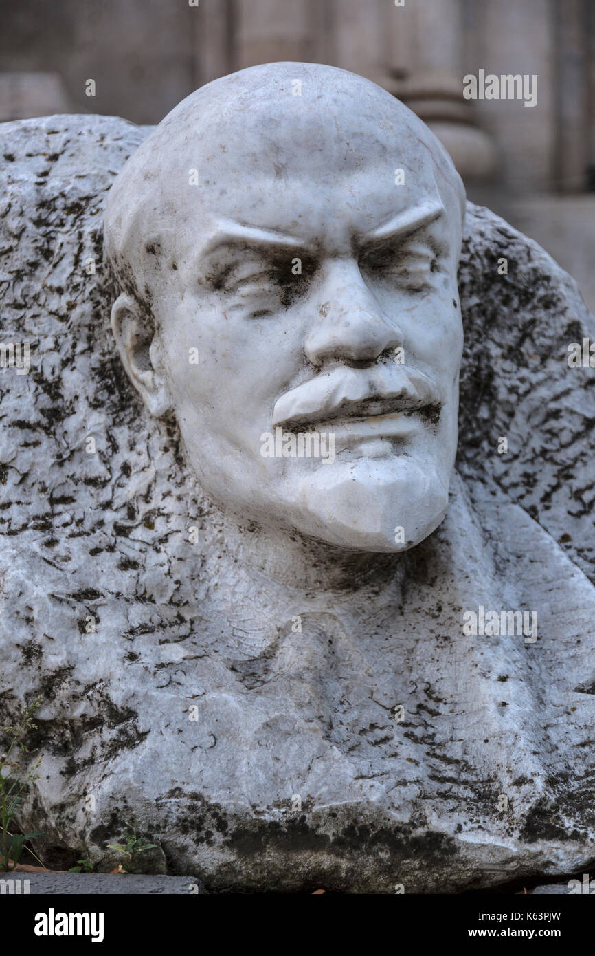 A bust of Lenin set in a building in Dilijan in Armenia Stock Photo - Alamy
