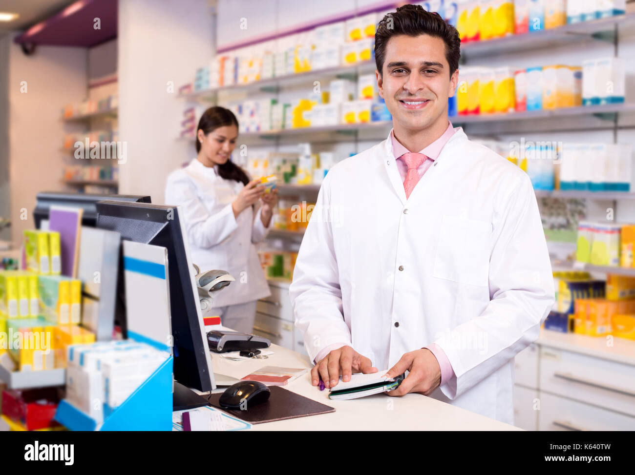Indian male shop assistant hi-res stock photography and images - Alamy