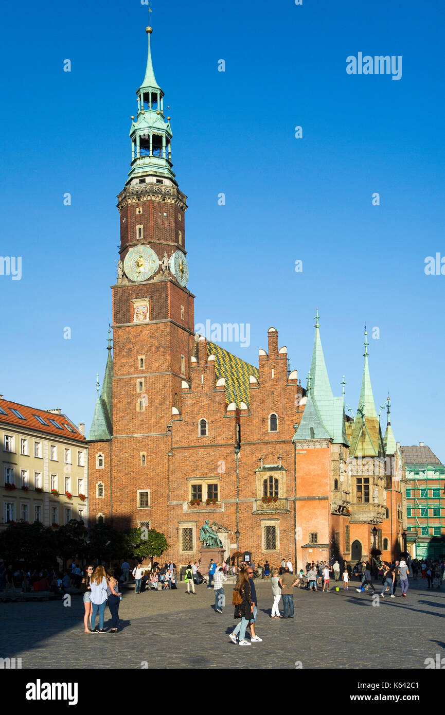 Gothic Stary Ratusz (Old Town Hall) on Rynek (Market Square), Old Town ...