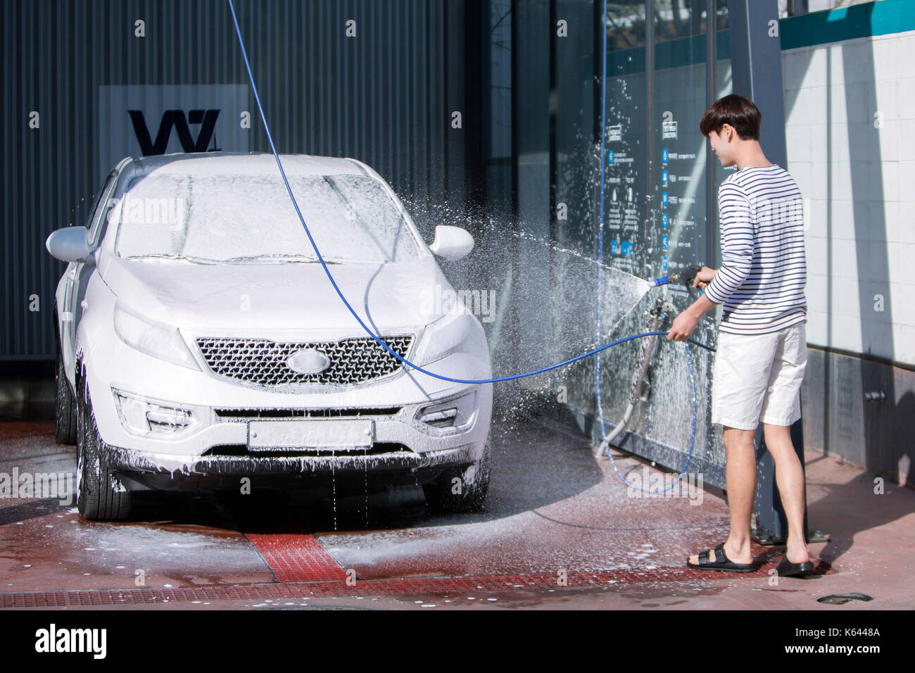 wash a car 299 Stock Photo - Alamy