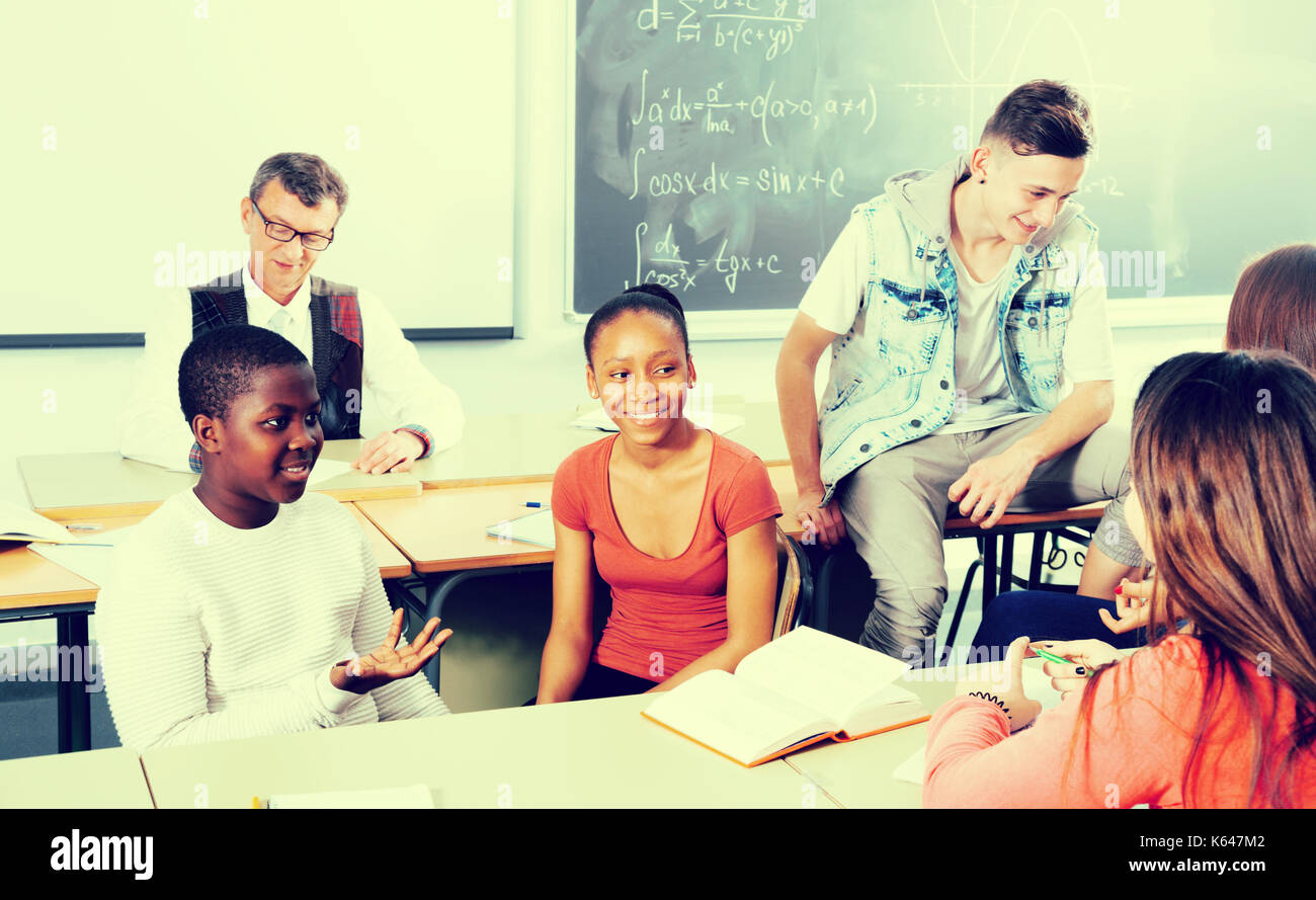 Children mixed nationalities hi-res stock photography and images - Alamy