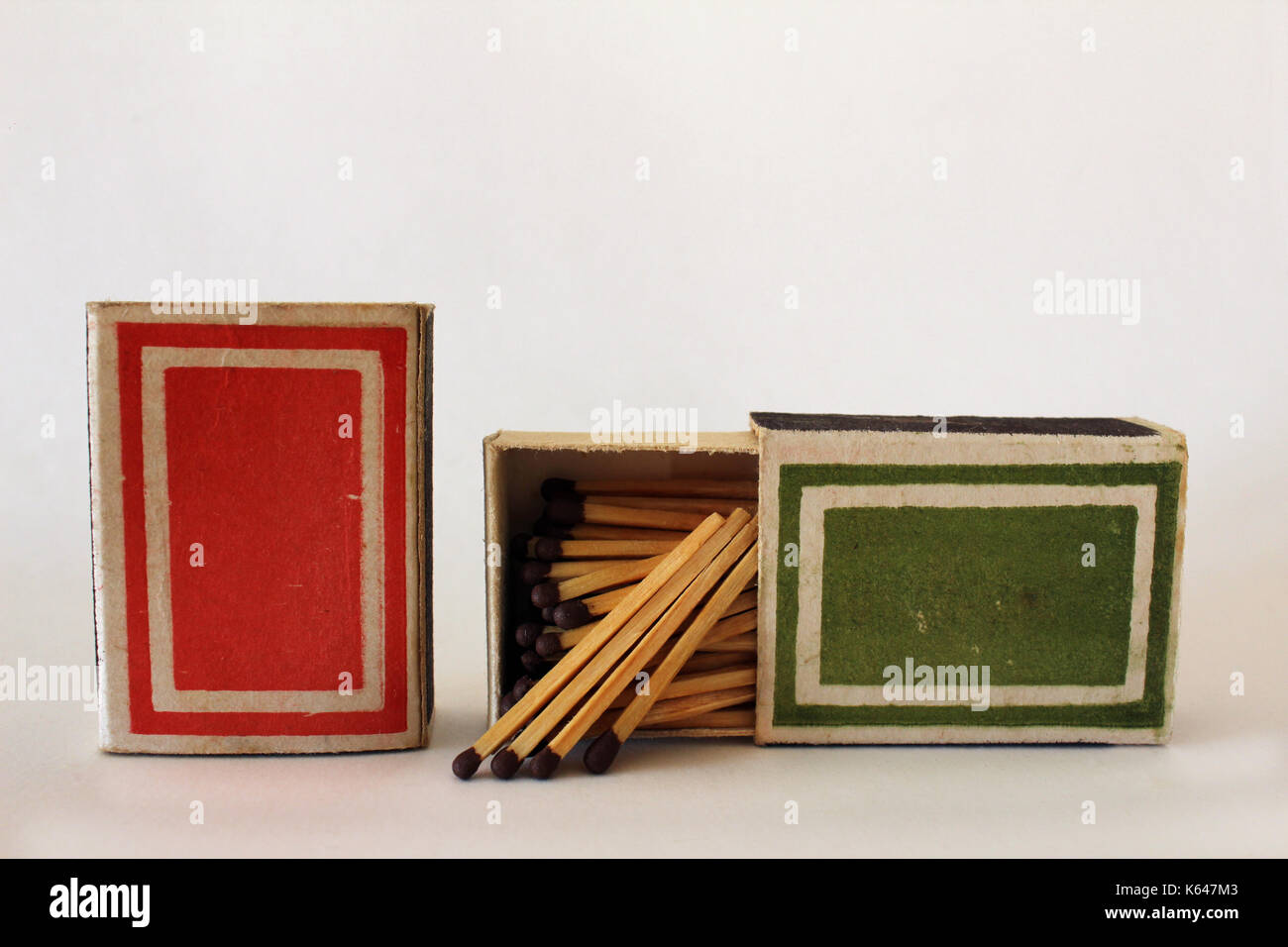 Old matches vintage matchbox hi-res stock photography and images - Alamy