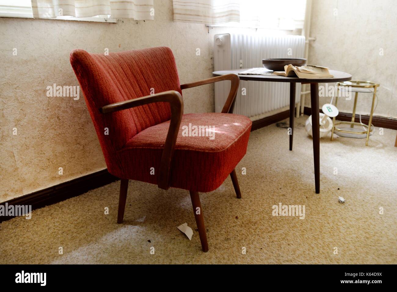 Rotten house hi-res stock photography and images - Alamy